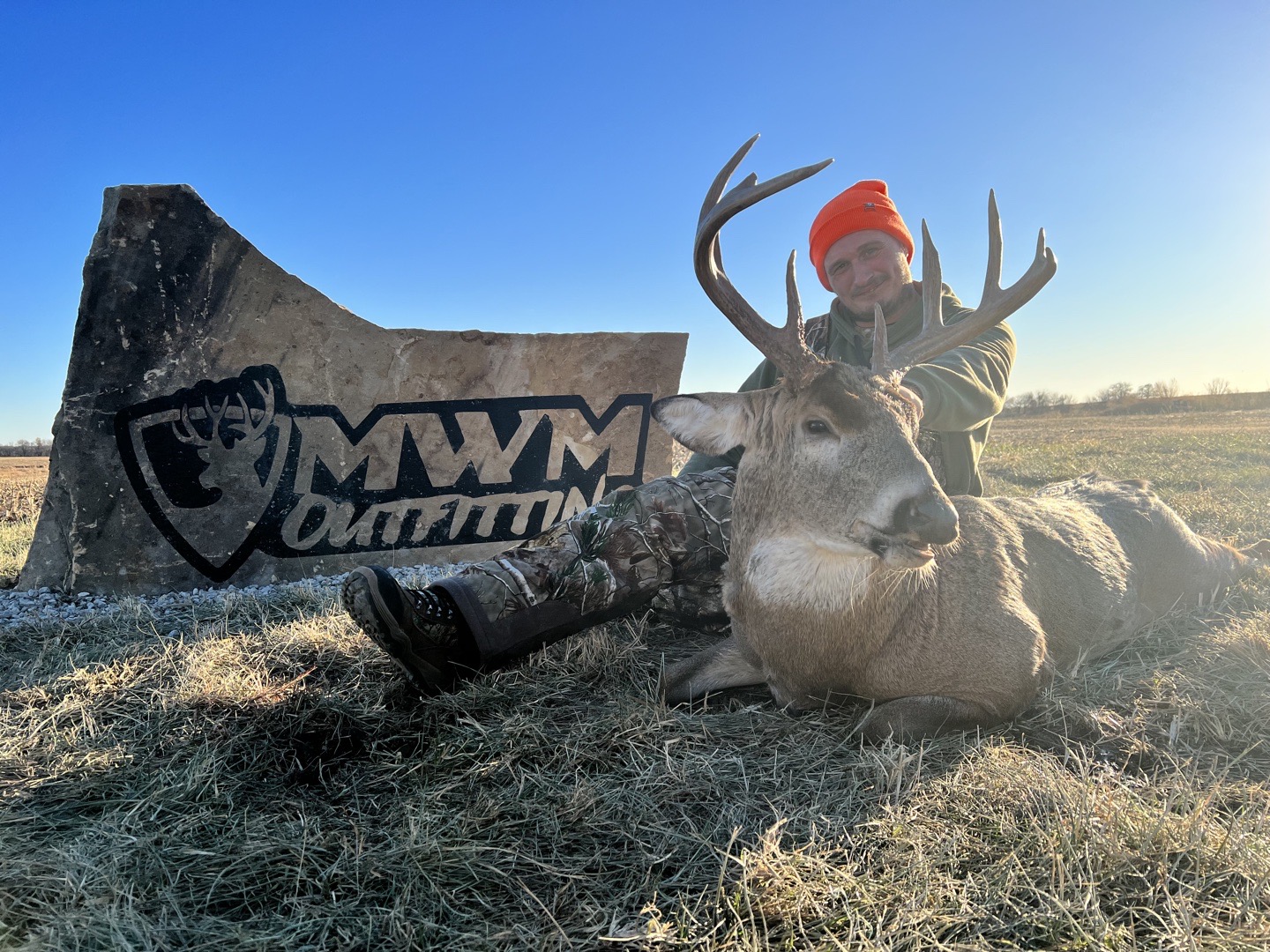 rackline.ai | Whitetail Scoring App - AI Buck Scoring & Age Estimates